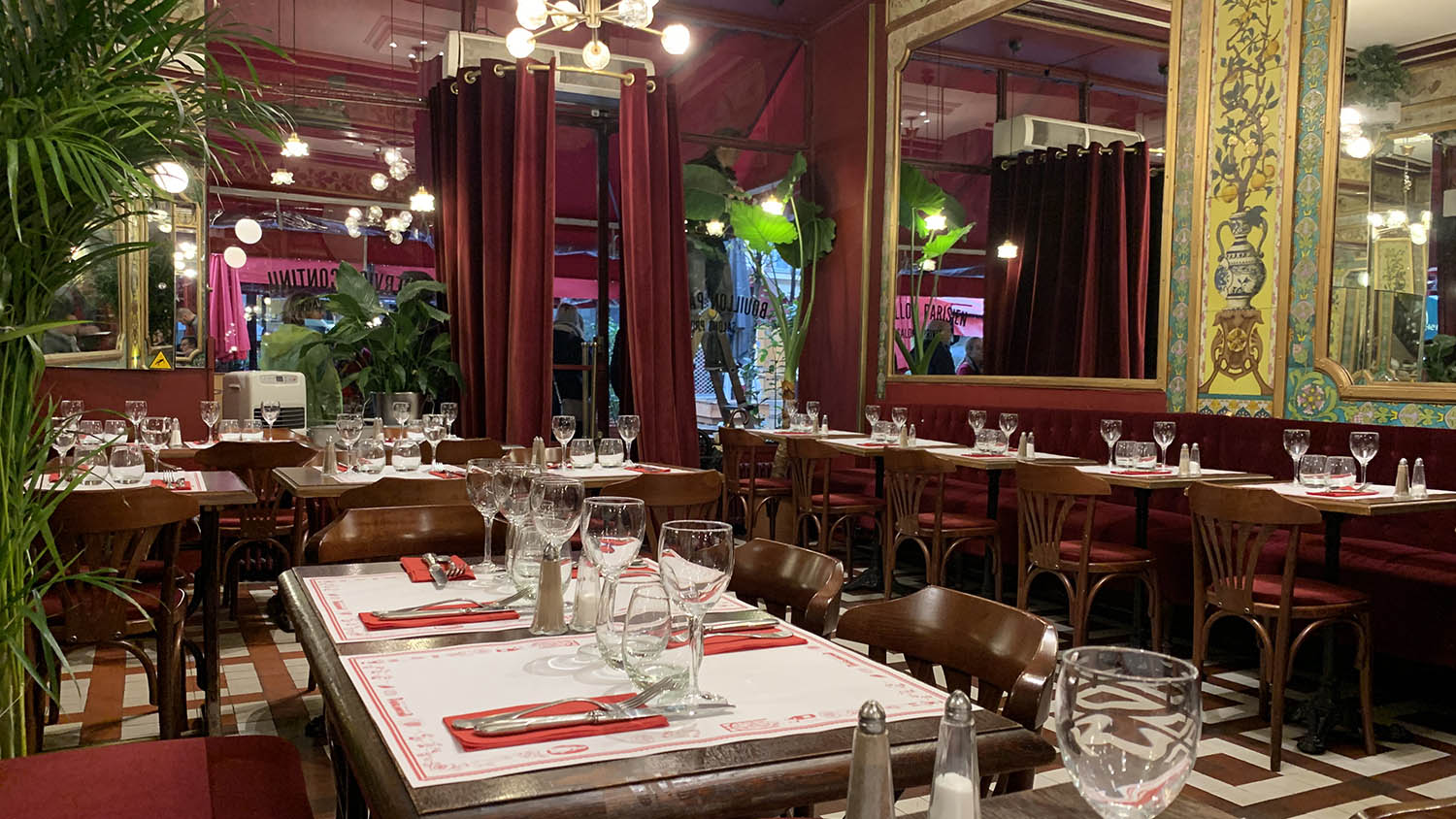 Bouillons de Paris: 7 restaurants offering a unique experience at low ...