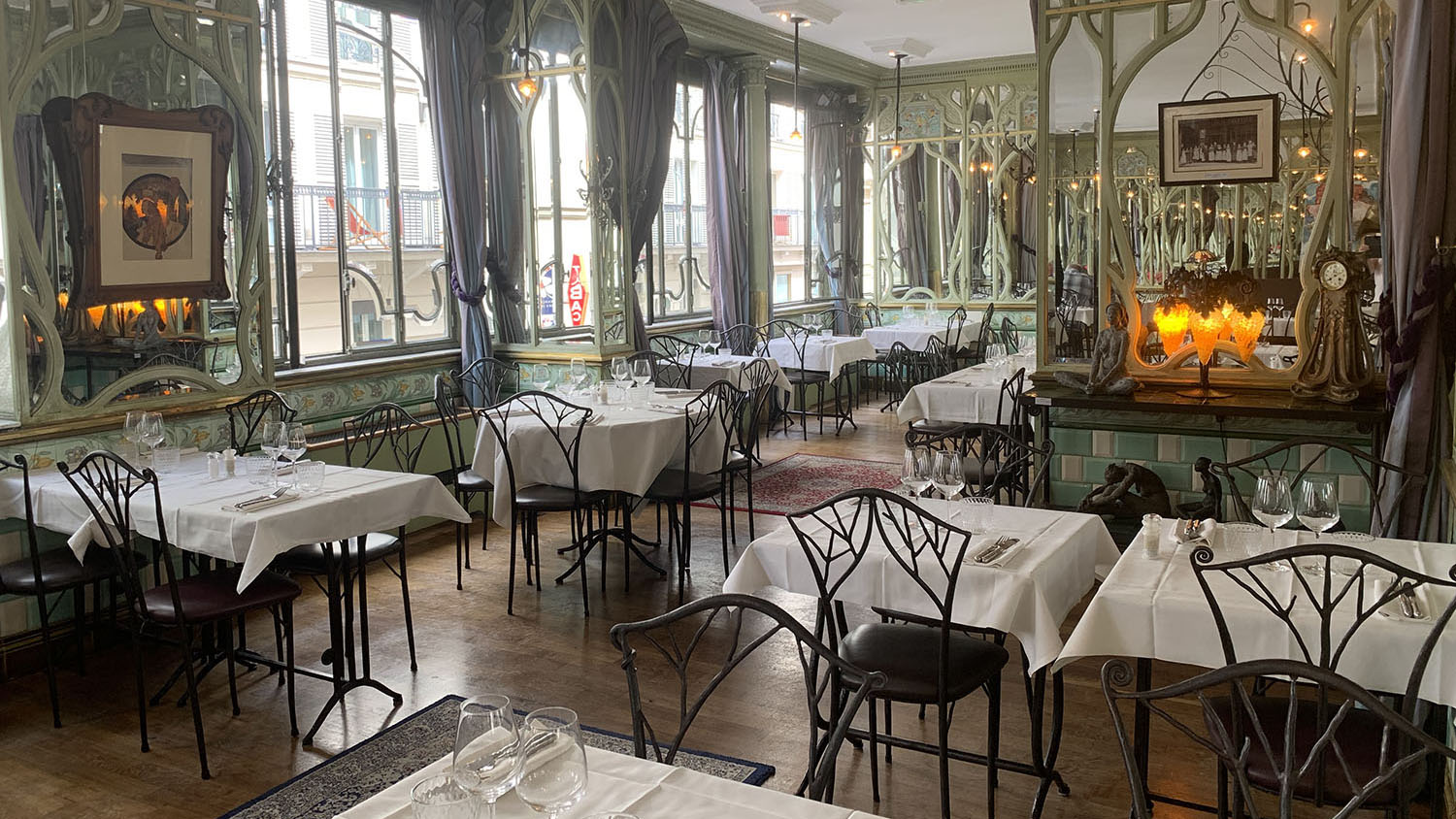 Bouillons de Paris: 7 restaurants offering a unique experience at low ...
